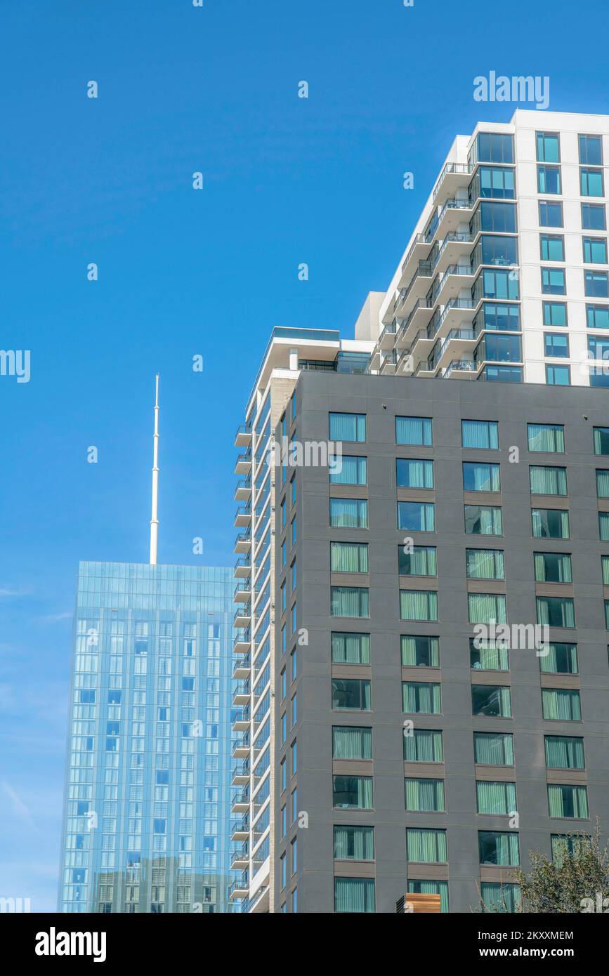 Building exterior view at a residential complex in downtown Austin ...