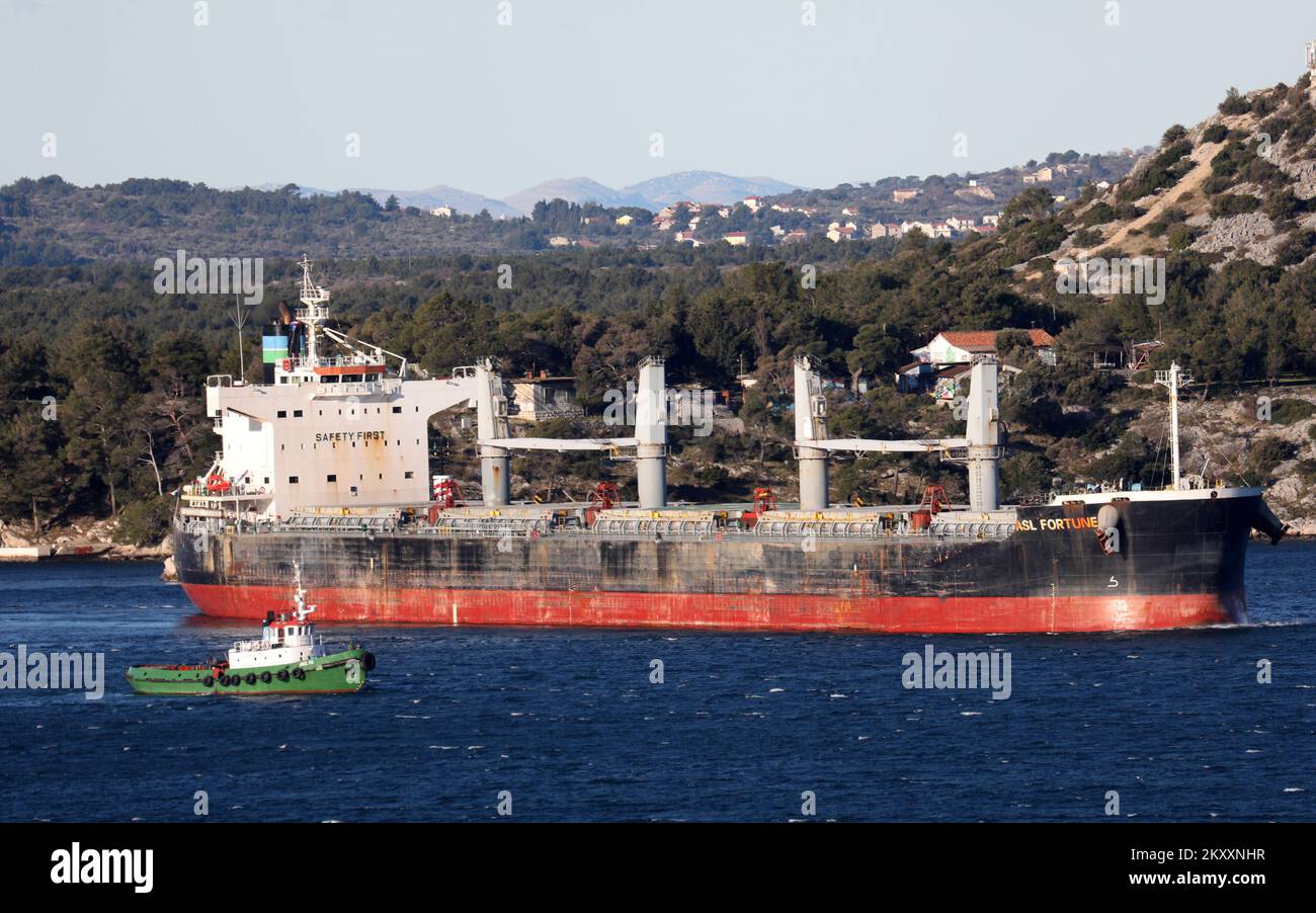 The cargo ship "ASL FORTUNE" sailed through the Channel of St. Ante in ...