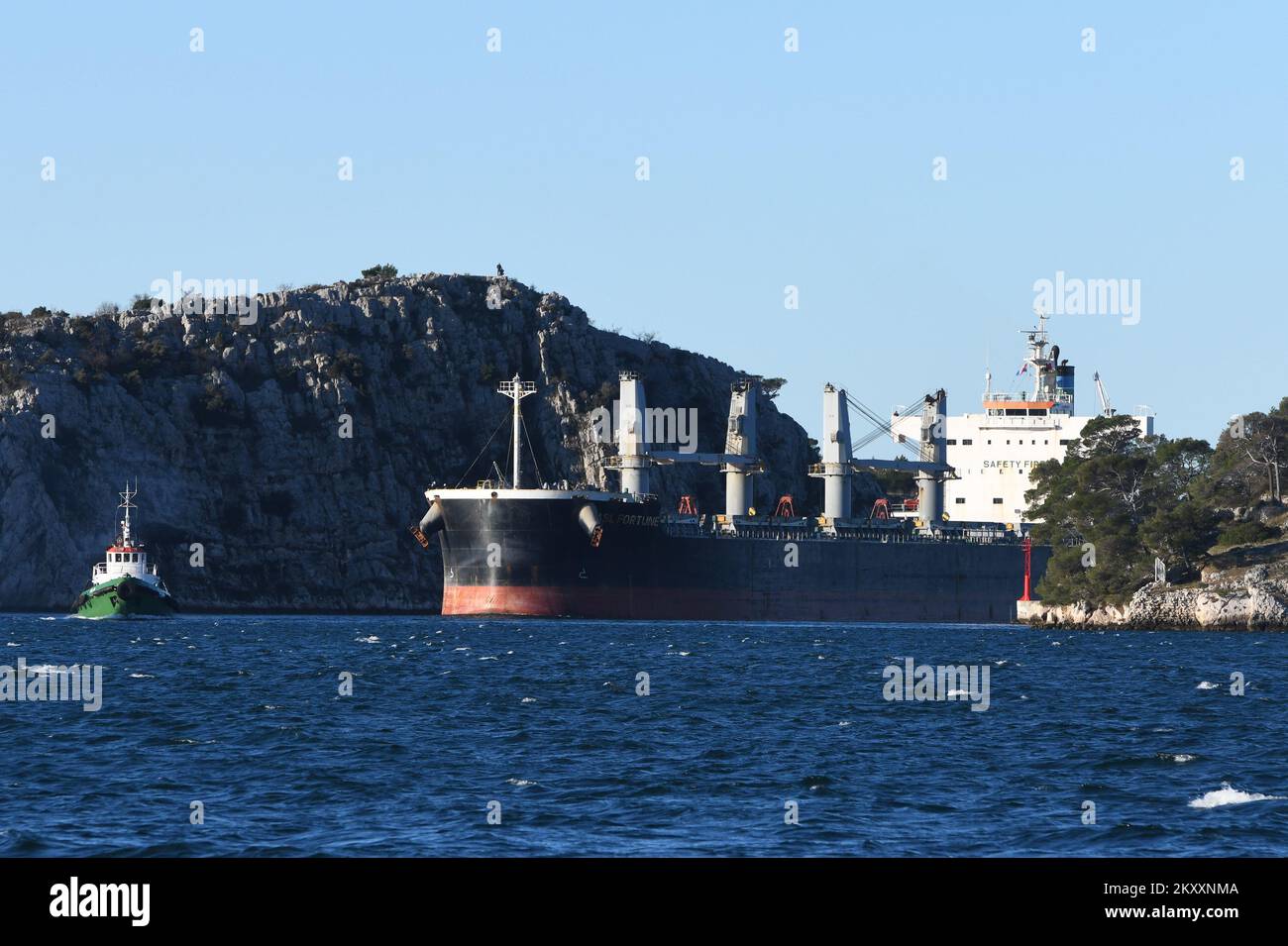 The cargo ship "ASL FORTUNE" sailed through the Channel of St. Ante in ...