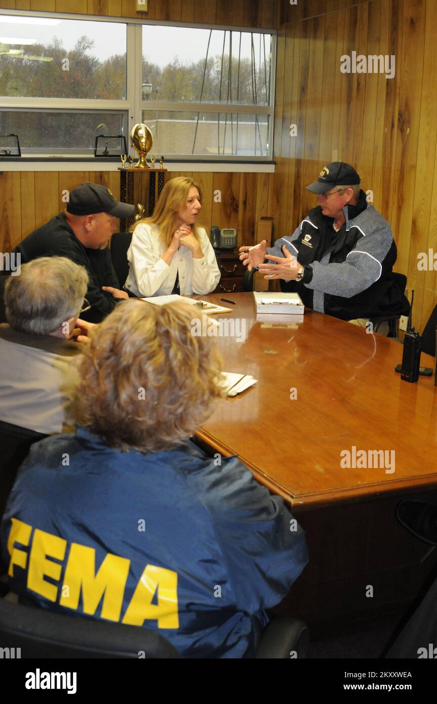 Preliminary damage assessment hi-res stock photography and images - Alamy Preliminary damage assessment hi-res stock photography and images - Alamy