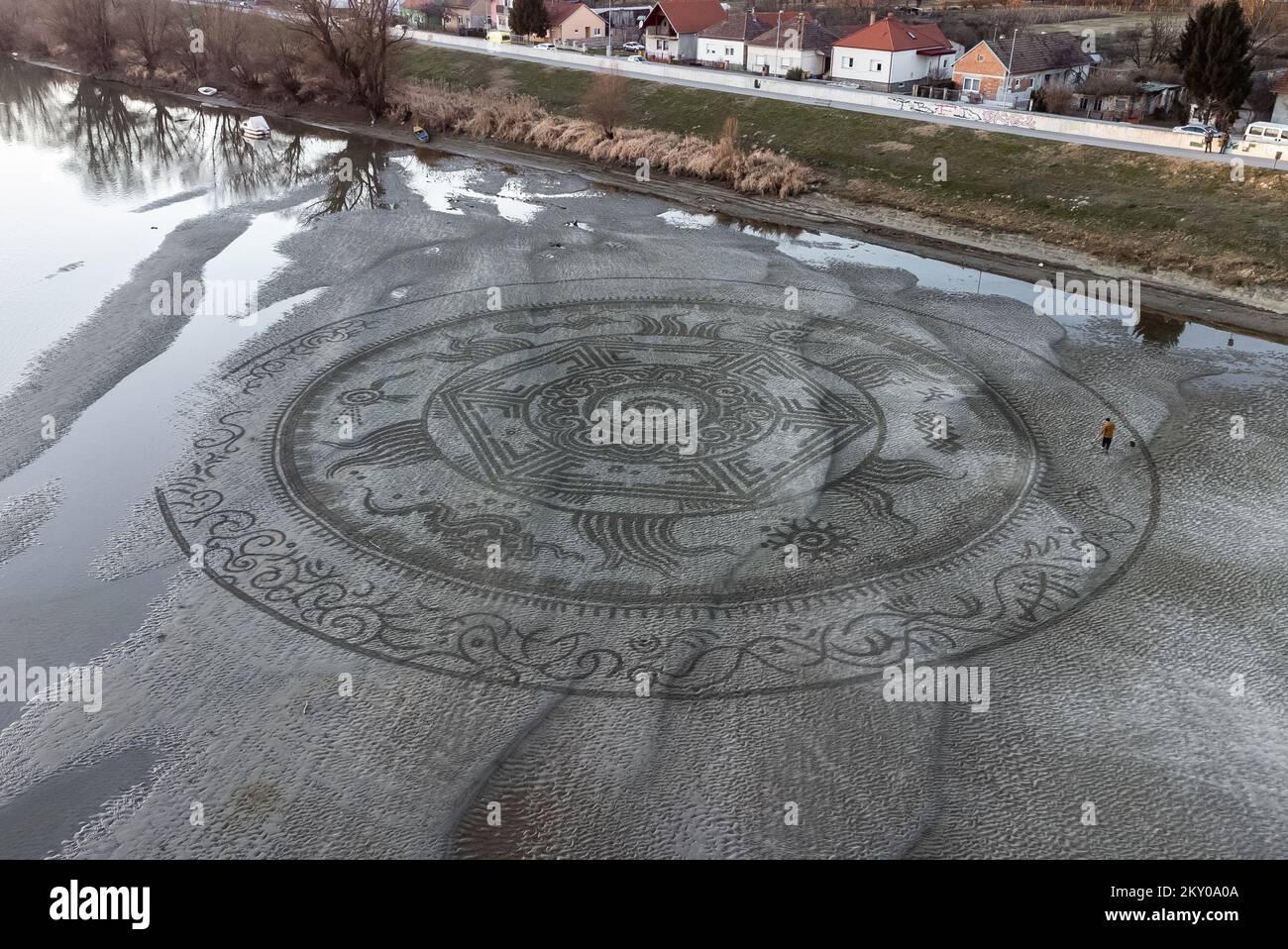Aerial photo of sand drawing made by artist Nikola Faller at Drava ...