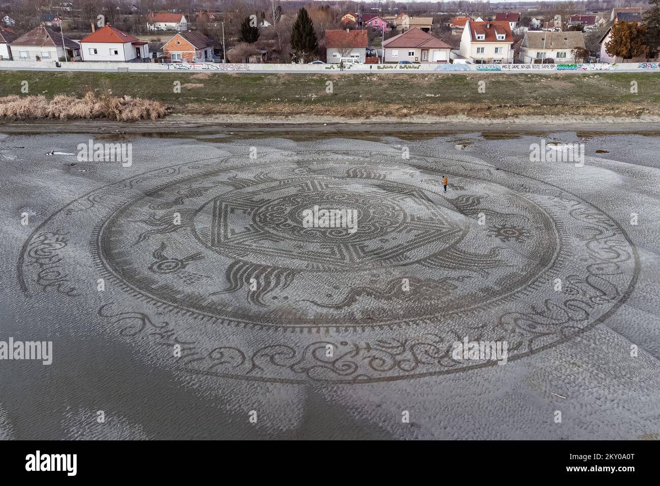 Aerial photo of sand drawing made by artist Nikola Faller at Drava ...