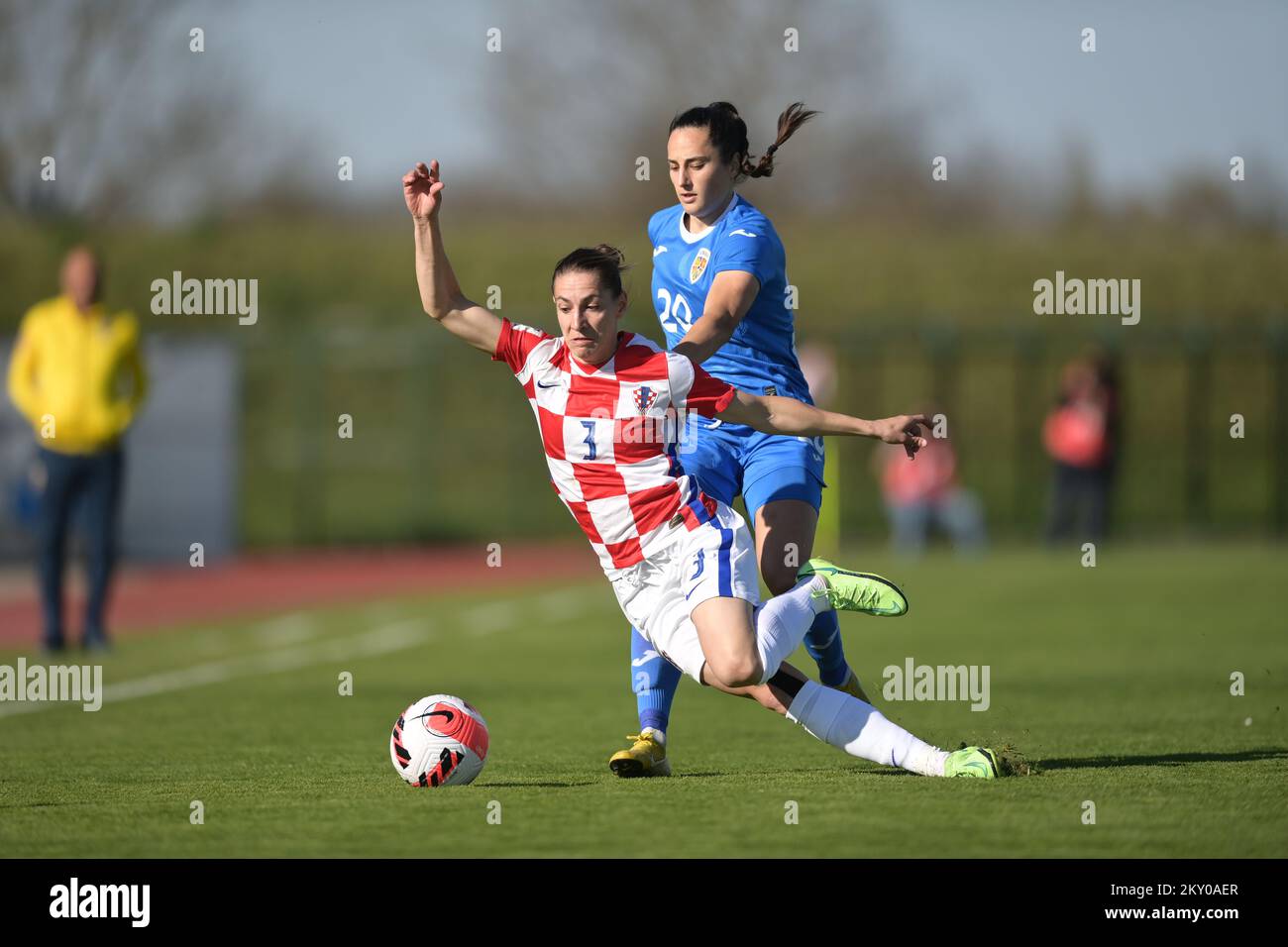 Leonarda Balog and Cristina Carp during the match in Velika Gorica near ...
