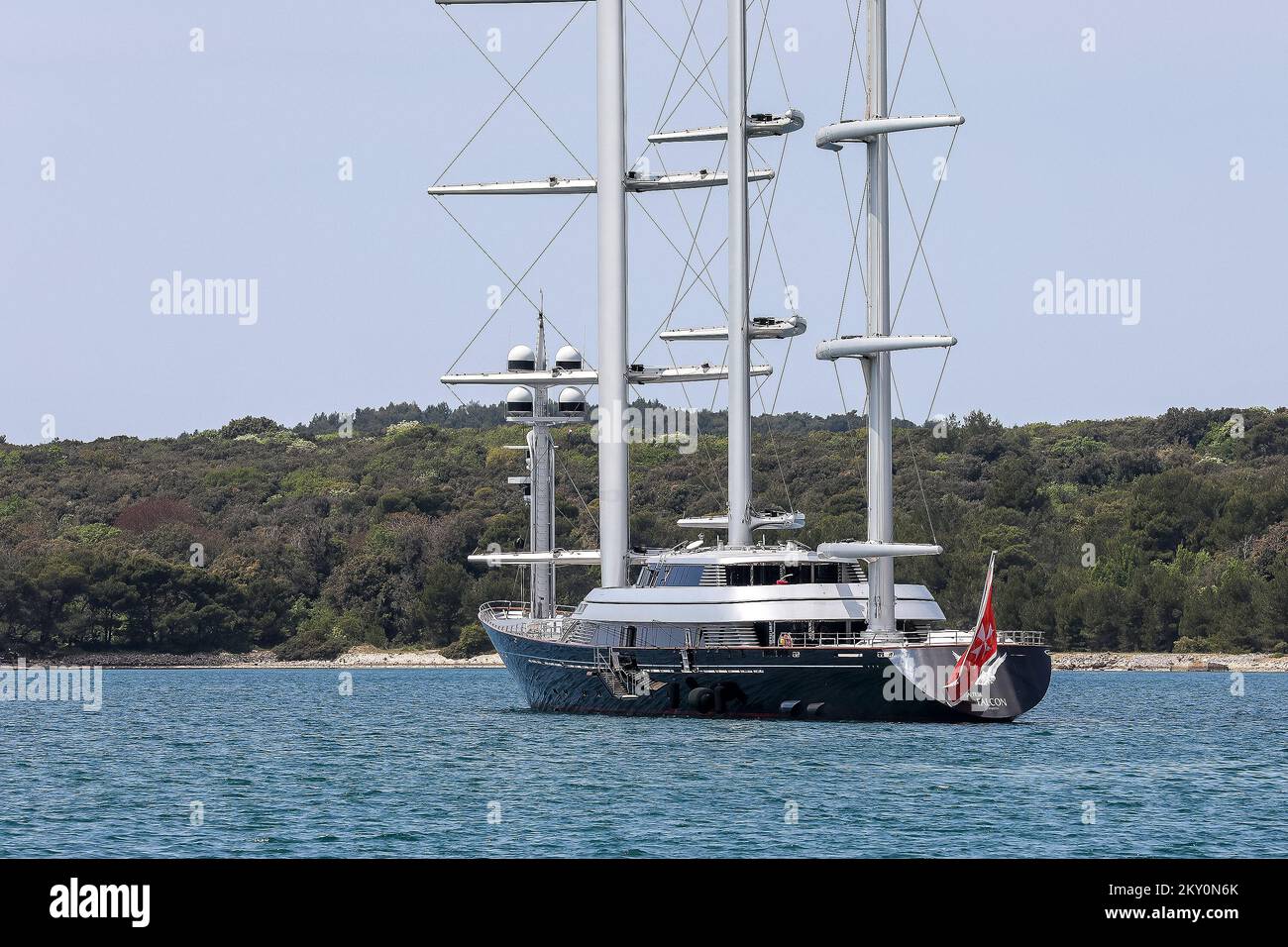 Super yacht a luxury sailboats hi-res stock photography and images - Alamy