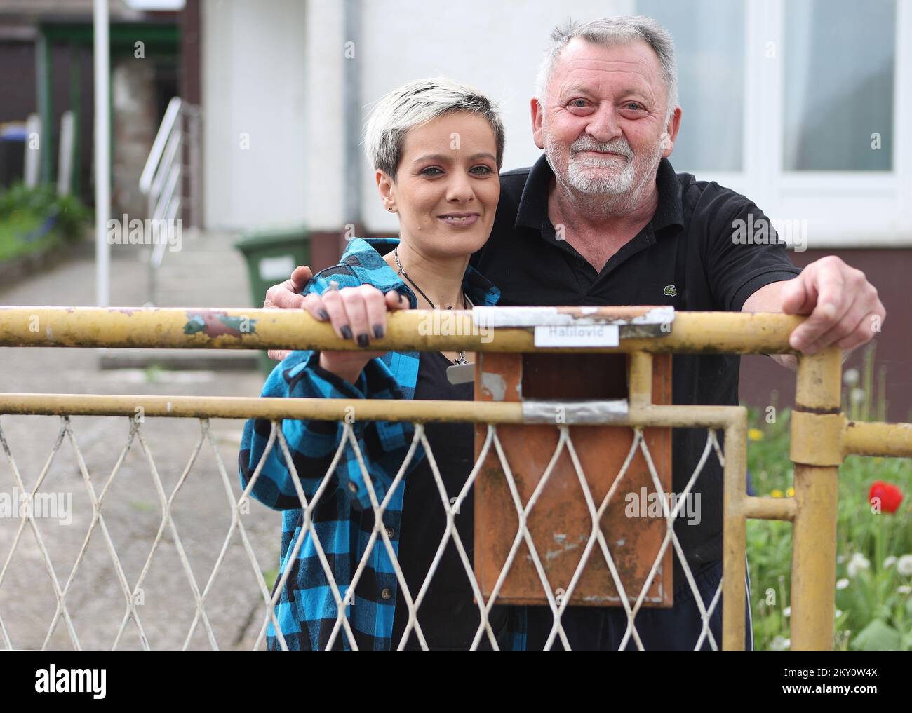 Kristina Mitok and Marko Halilovic stand by mailbox where 9 baby birds ...