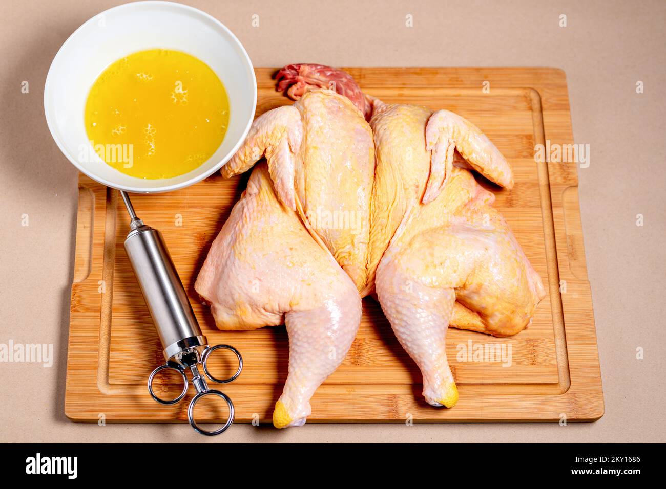 Chicken injection hi-res stock photography and images - Alamy