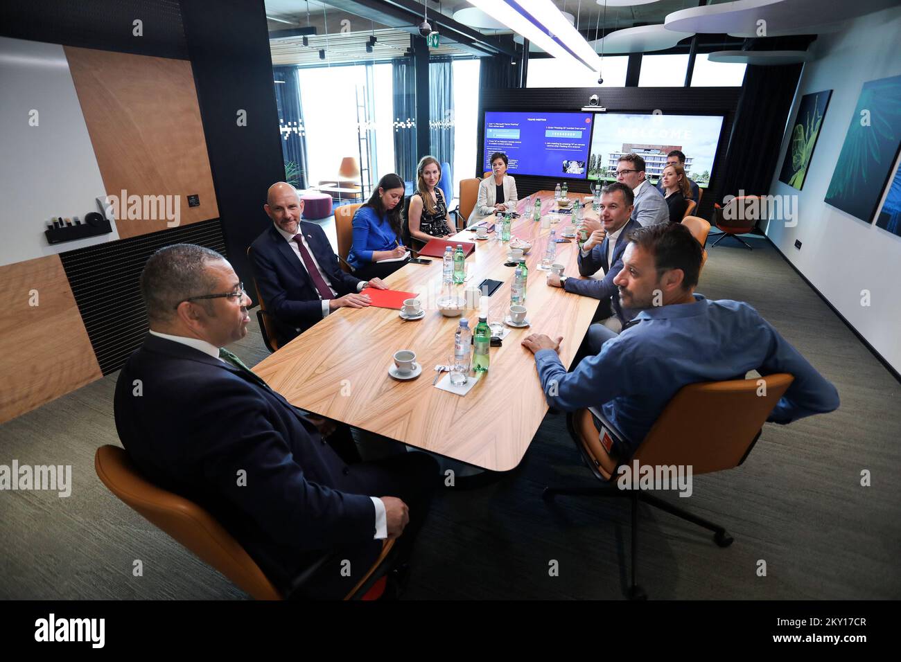 Infobip hi-res stock photography and images - Alamy