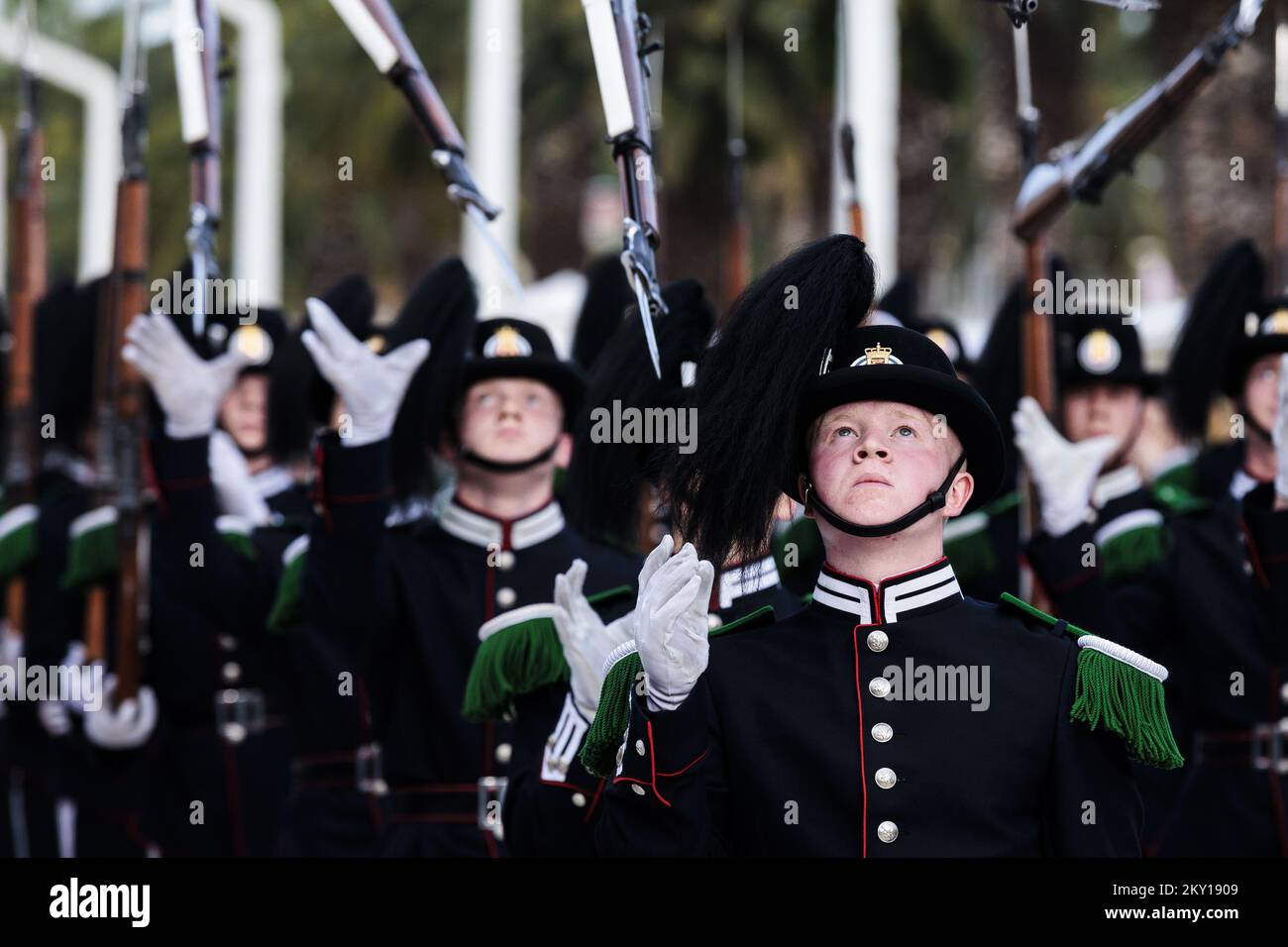 The Norwegian Royal Guard, among the best in the world in performances ...