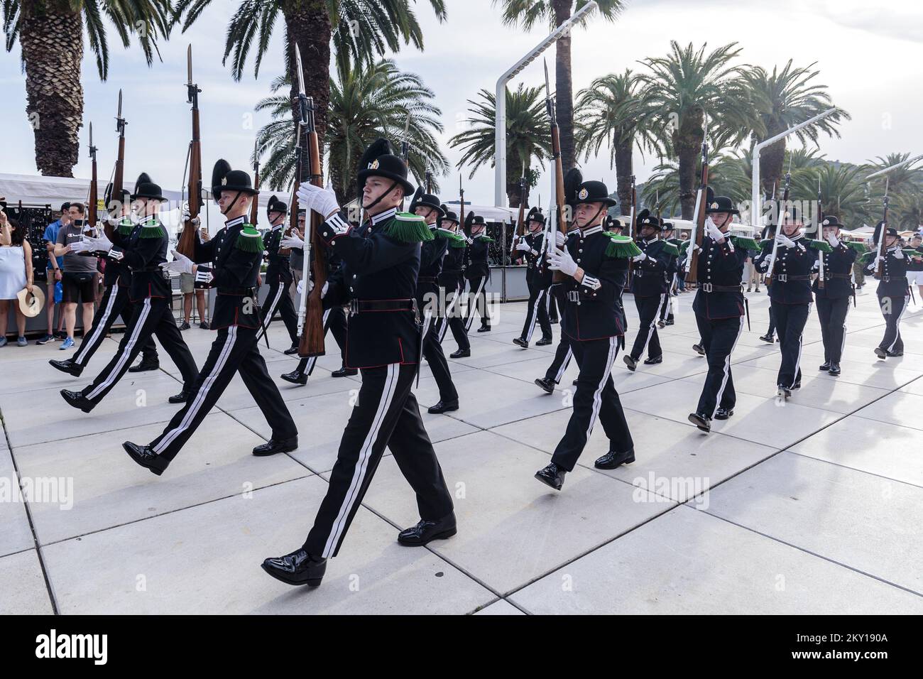 The Norwegian Royal Guard, among the best in the world in performances ...