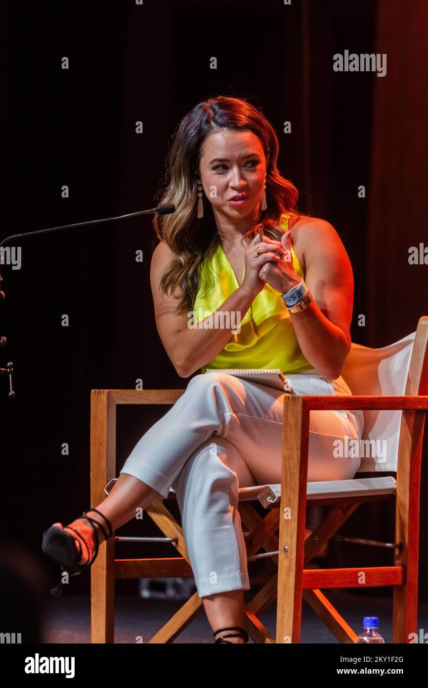 Amanda Guerra spoke at the panel "Athletes owning their brands: The ...