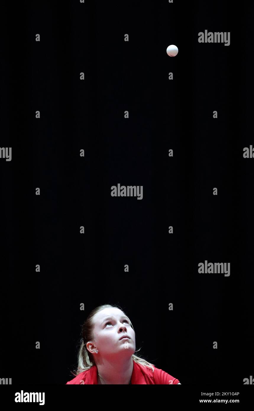 Anna kirichenko hi-res stock photography and images - Alamy