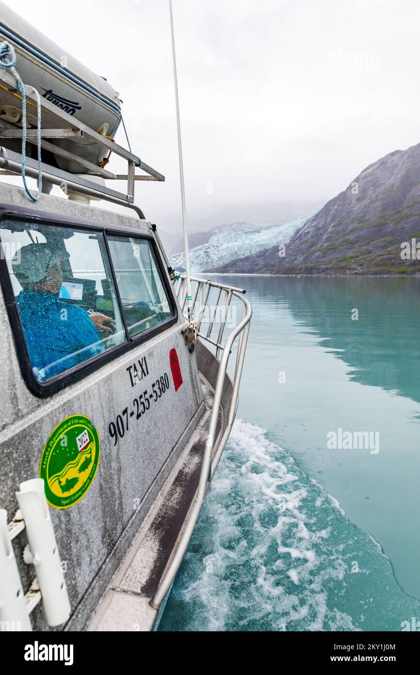Charter boat visiting Shoup Glacier; Shoup Bay; Valdez Arm; Prince ...