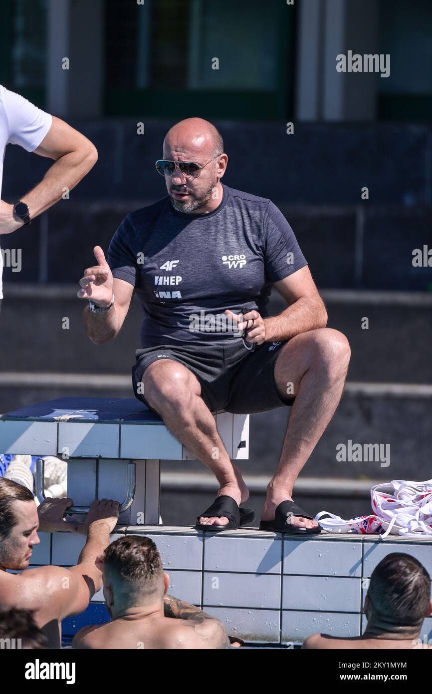 Croatian national water polo team hi-res stock photography and images ...