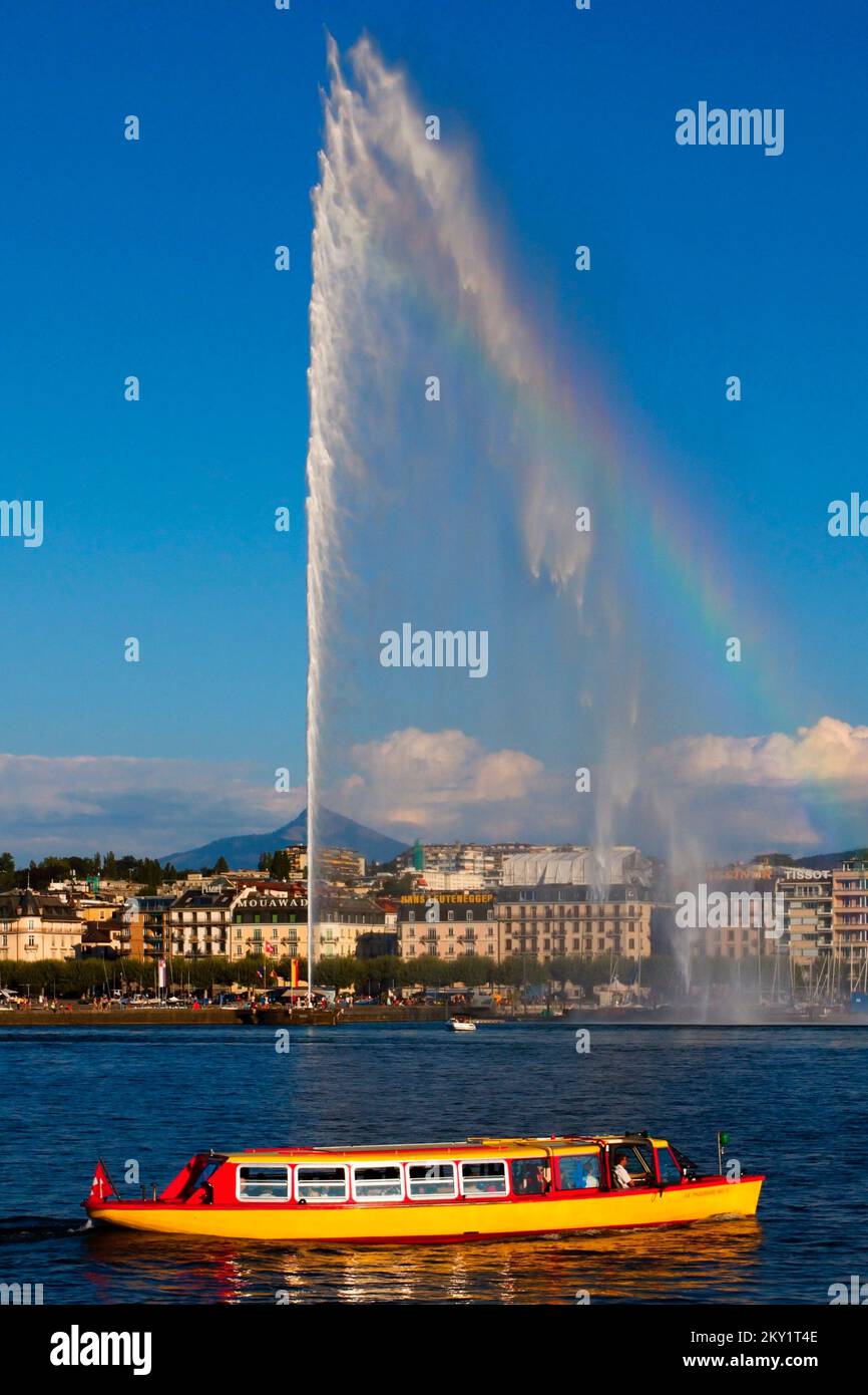 Lake Geneva and the Jet d'Eau fountain in Switzerland Stock Photo - Alamy