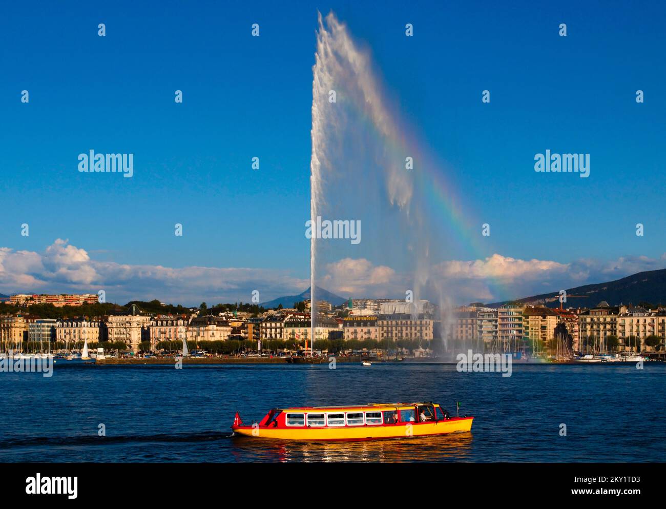 Lake Geneva and the Jet d'Eau fountain in Switzerland Stock Photo - Alamy