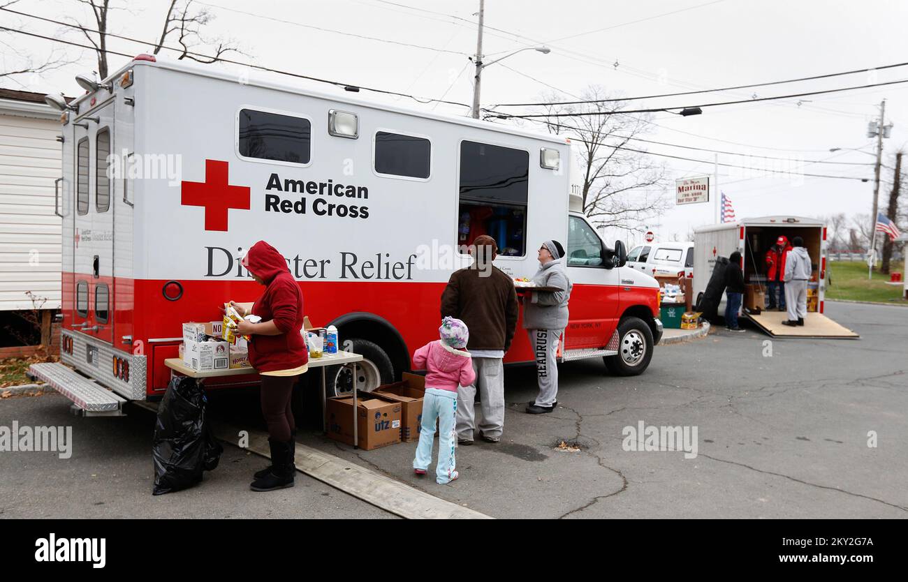 Including red cross activities hi-res stock photography and images - Alamy