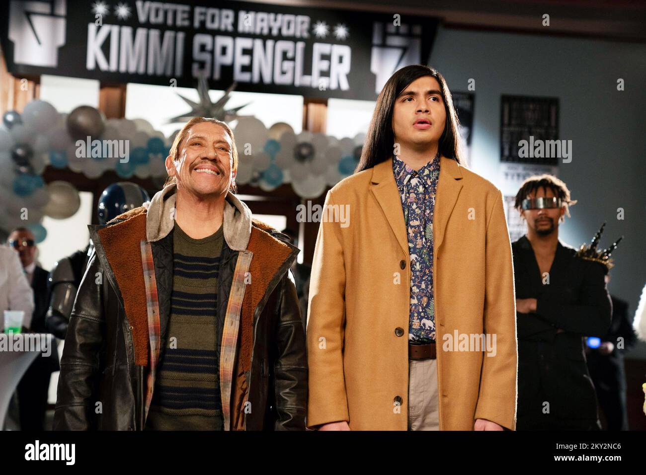THE BINGE 2: IT'S A WONDERFUL BINGE, from left: Danny Trejo, Eduardo ...