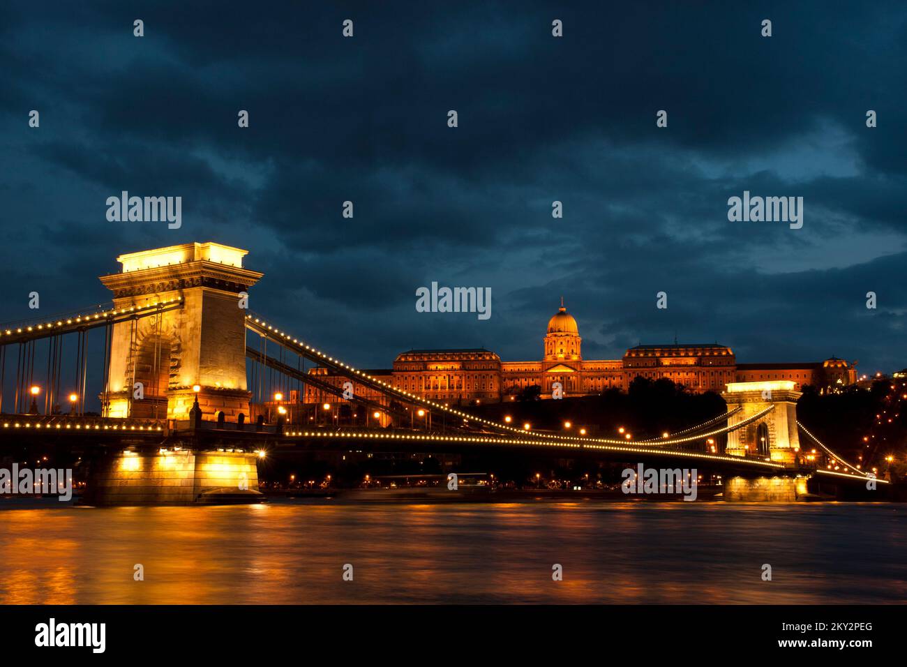 The Chain Bridge and the Castle of Buda at blue hour Stock Photo - Alamy