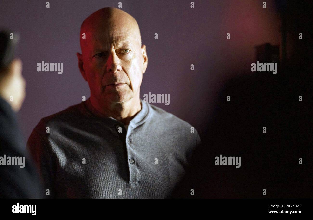 DETECTIVE KNIGHT: REDEMPTION, Bruce Willis, 2022. © Lionsgate ...