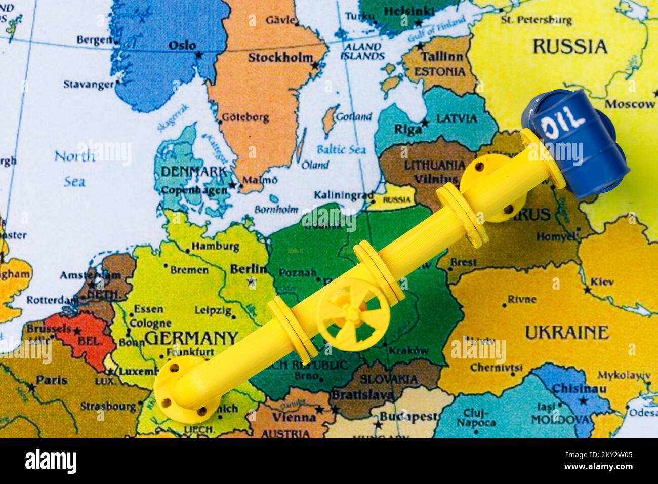 Map gas pipelines europe hi-res stock photography and images - Alamy
