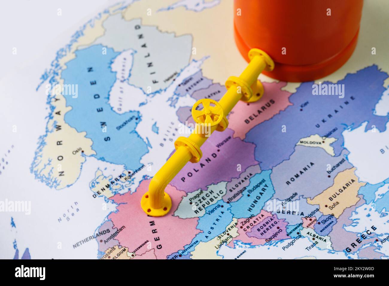 Map gas pipelines europe hi-res stock photography and images - Alamy