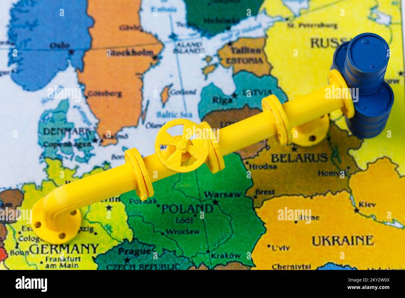 Map gas pipelines europe hi-res stock photography and images - Alamy