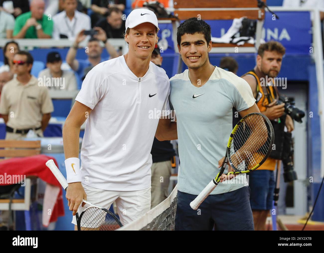 Carlos alcaraz jannik sinner match hi-res stock photography and images - Alamy