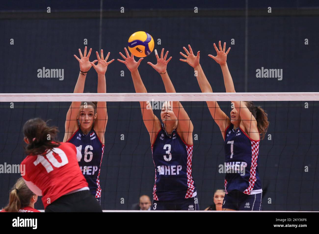 Lea Deak, Ema Strunjak and Laura Milos of Croatia attempt to block Eva ...