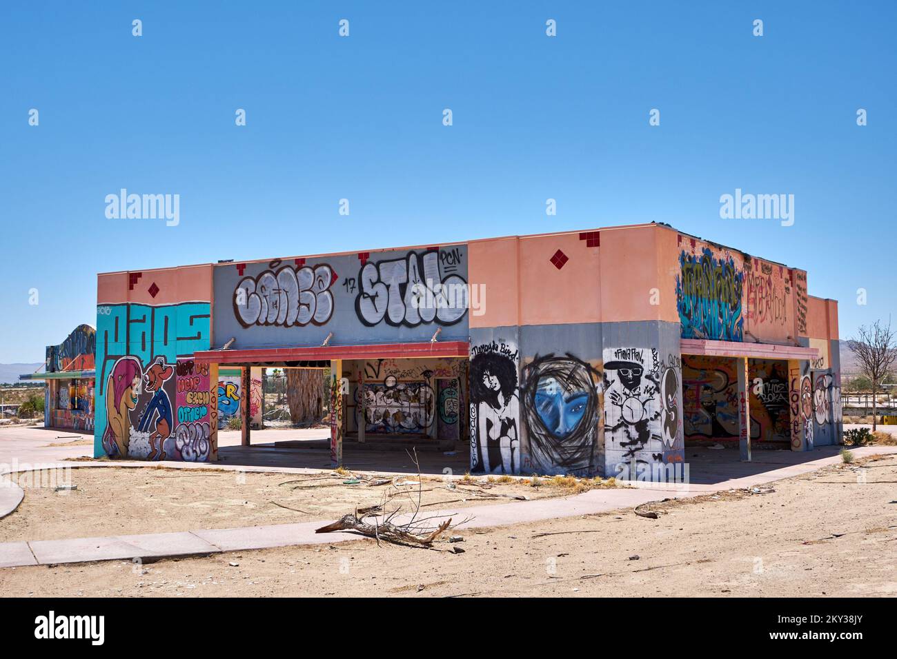 Newberry Springs, California, USA. 20th June, 2018. Rock""“A""“Hoola ...