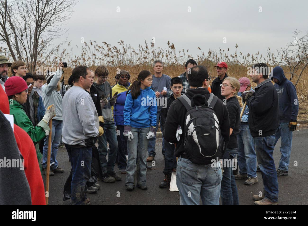 Clean up effort hi-res stock photography and images - Alamy