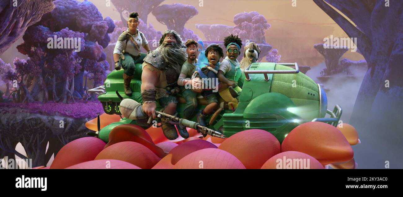 STRANGE WORLD, from left: Callisto Mal (voice: Lucy Liu), Jaeger Clade ...