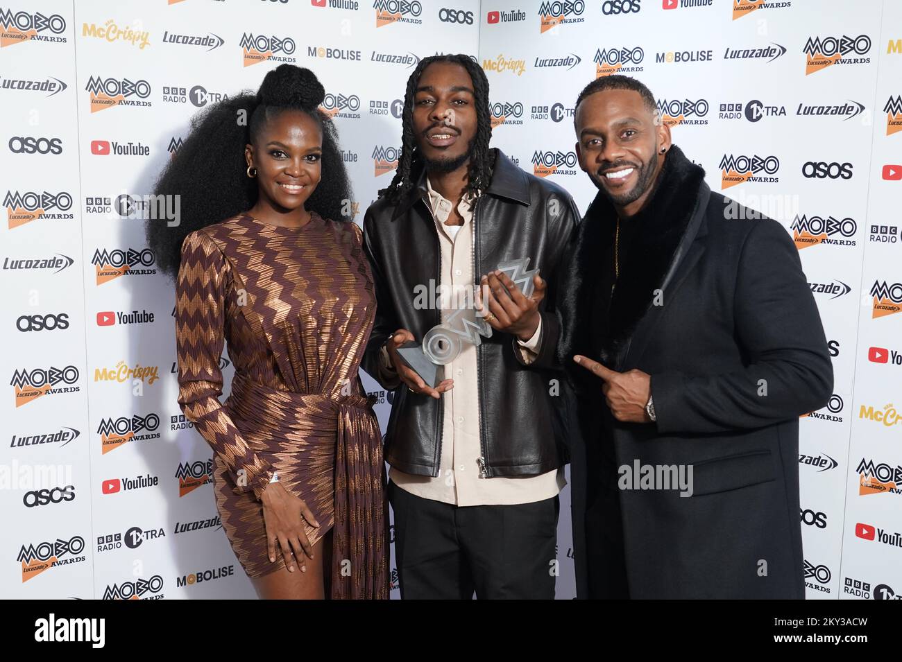 Knucks wins Album Of The Year with 'ALPHA PLACE, presented by Oti ...