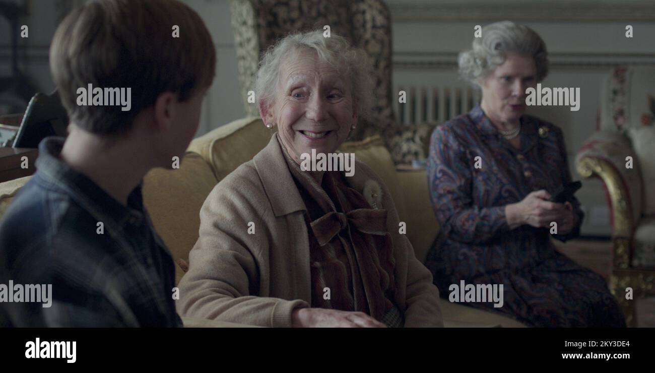 THE CROWN, center: Marcia Warren as Queen Elizabeth the Queen Mother ...