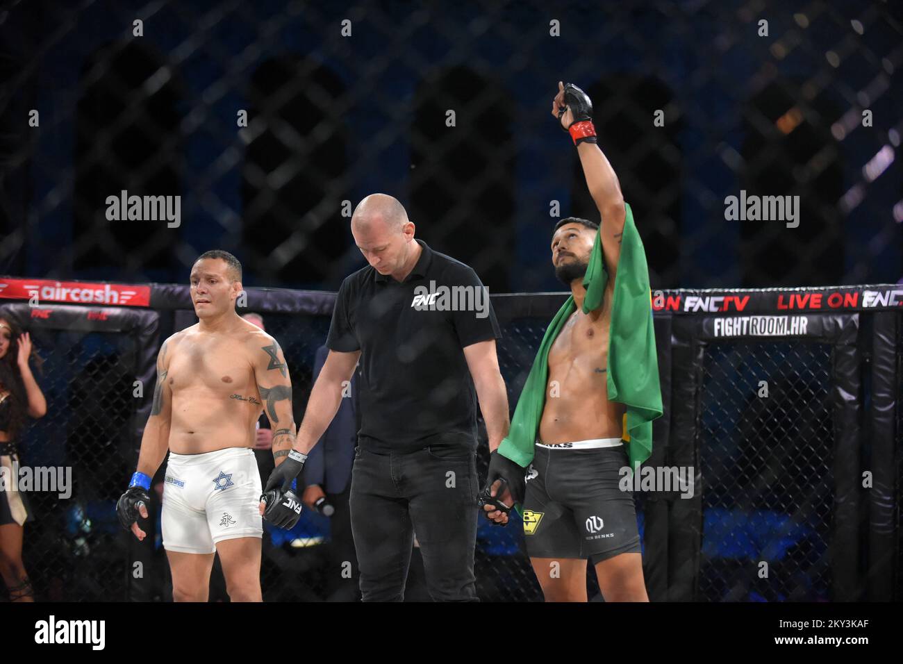 Kerer Silva fights against Arlen Ribeiro during Fight Nation ...