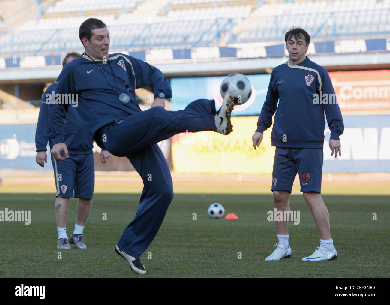 Croatia coach Slaven Bilic and Nikola Jurcevic. during the traning ...