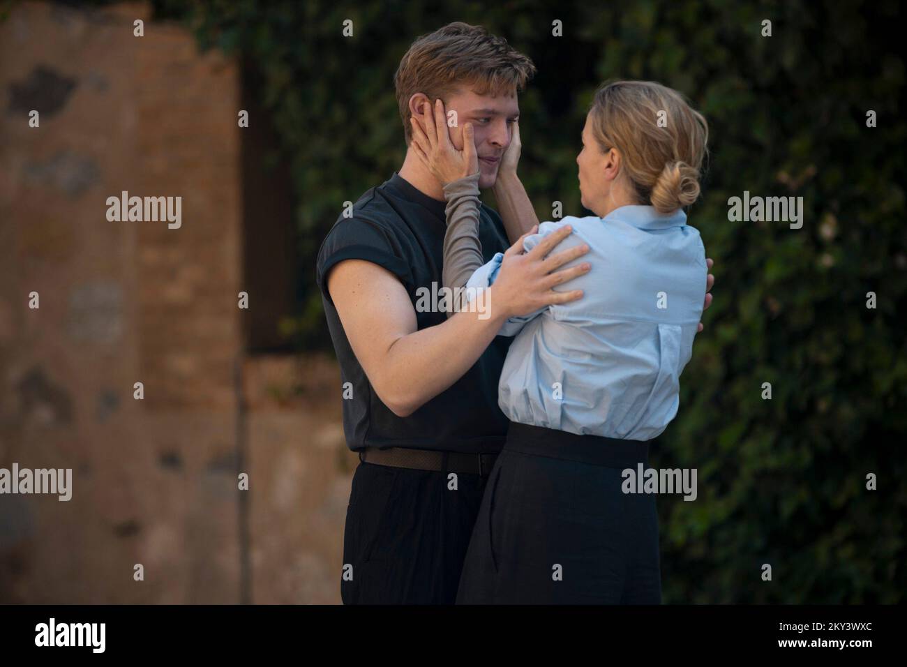 WARRIOR NUN, from left: Jack Mullarkey, Thekla Reuten (back to camera ...