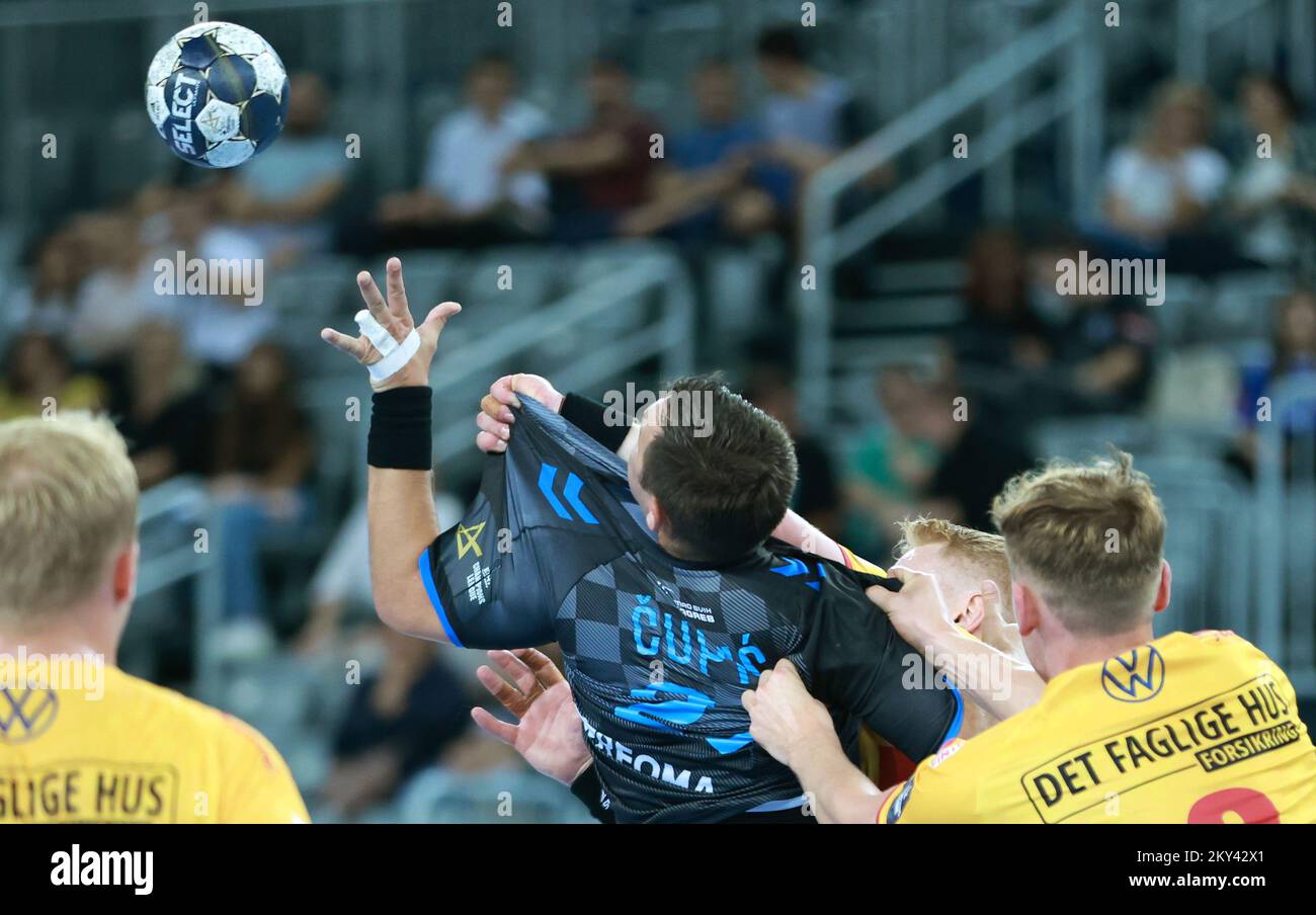 Ivan Cupic of PPD Zagreb during the EHF Champions League group A match ...