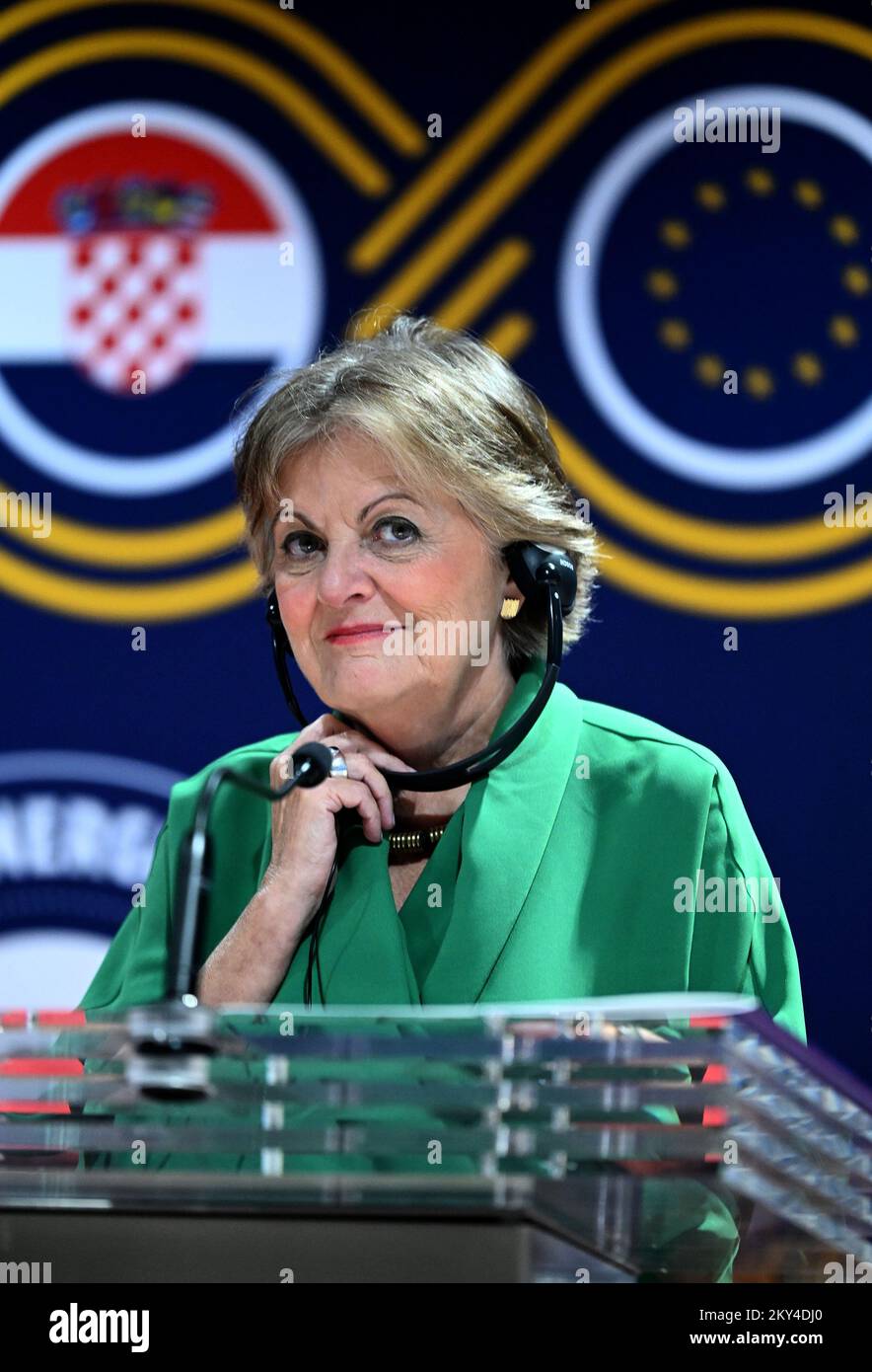 Commissioner for cohesion and reforms hi-res stock photography and ...