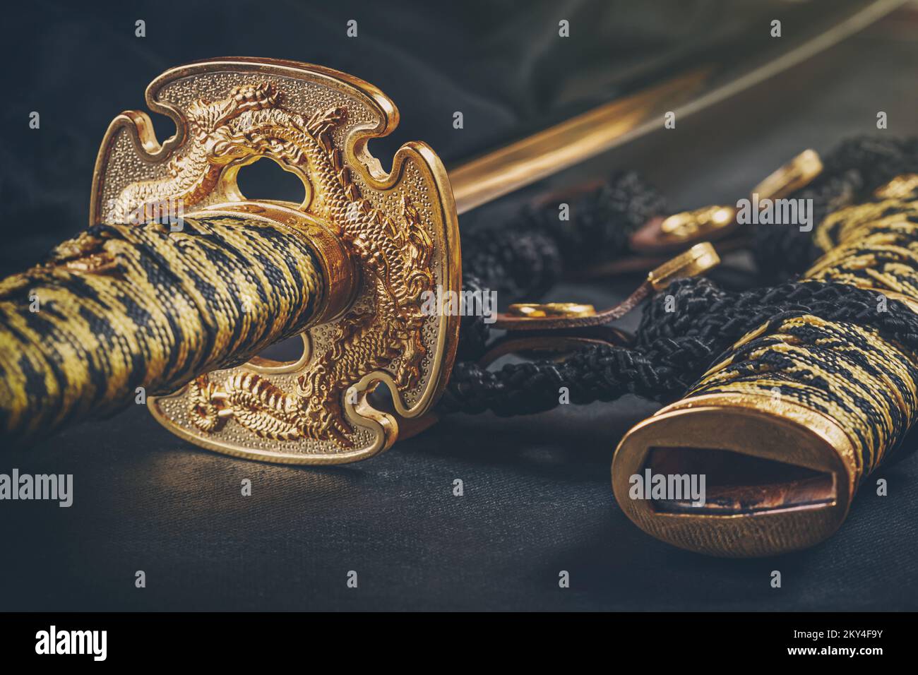 Katana hi-res stock photography and images - Alamy