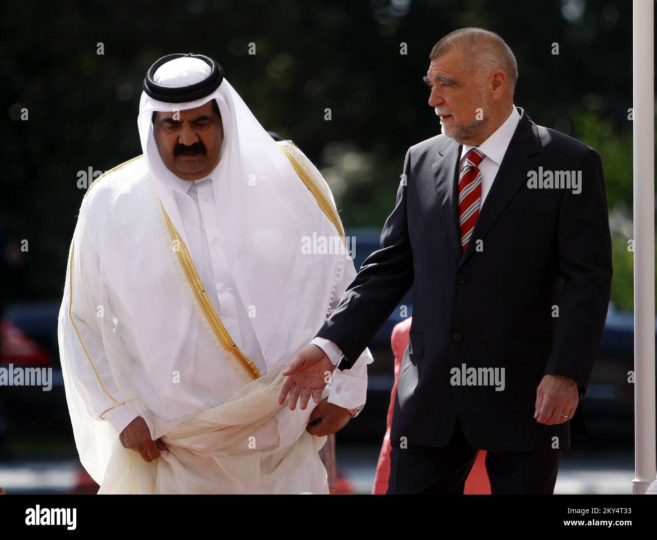 Emir of Qatar Sheikh Hamad bin Khalifa Al-Thani with President of ...