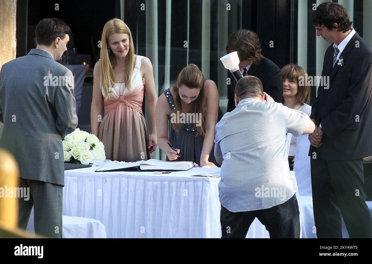 EXCLUSIVE: Tottenham's Luka Modric marries his pregnant girlfriend ...