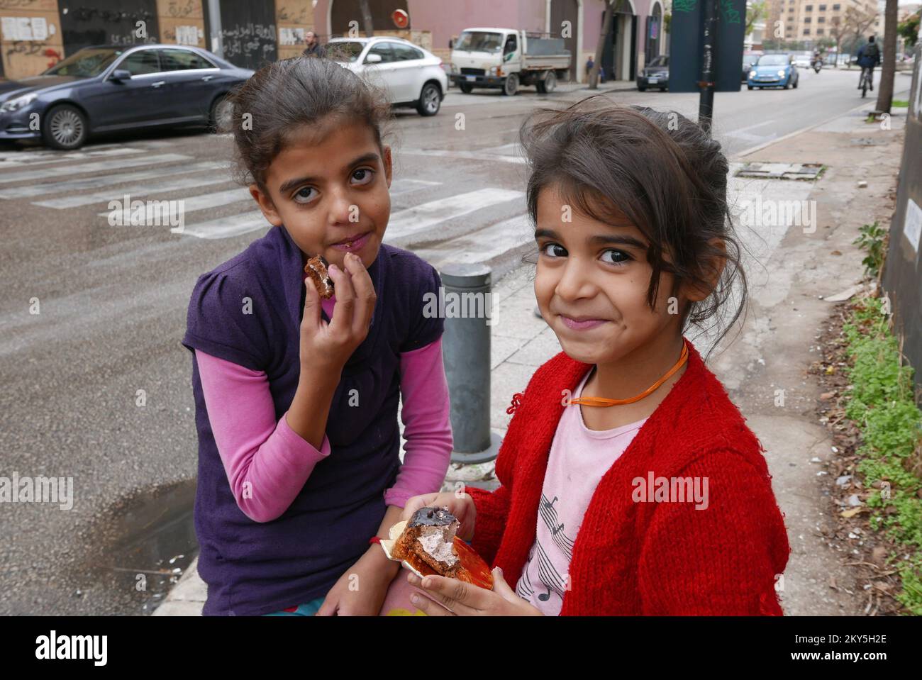 Beirut, Lebanon. 29th Nov, 2022. Syrian children beg in Beirut, Lebanon ...