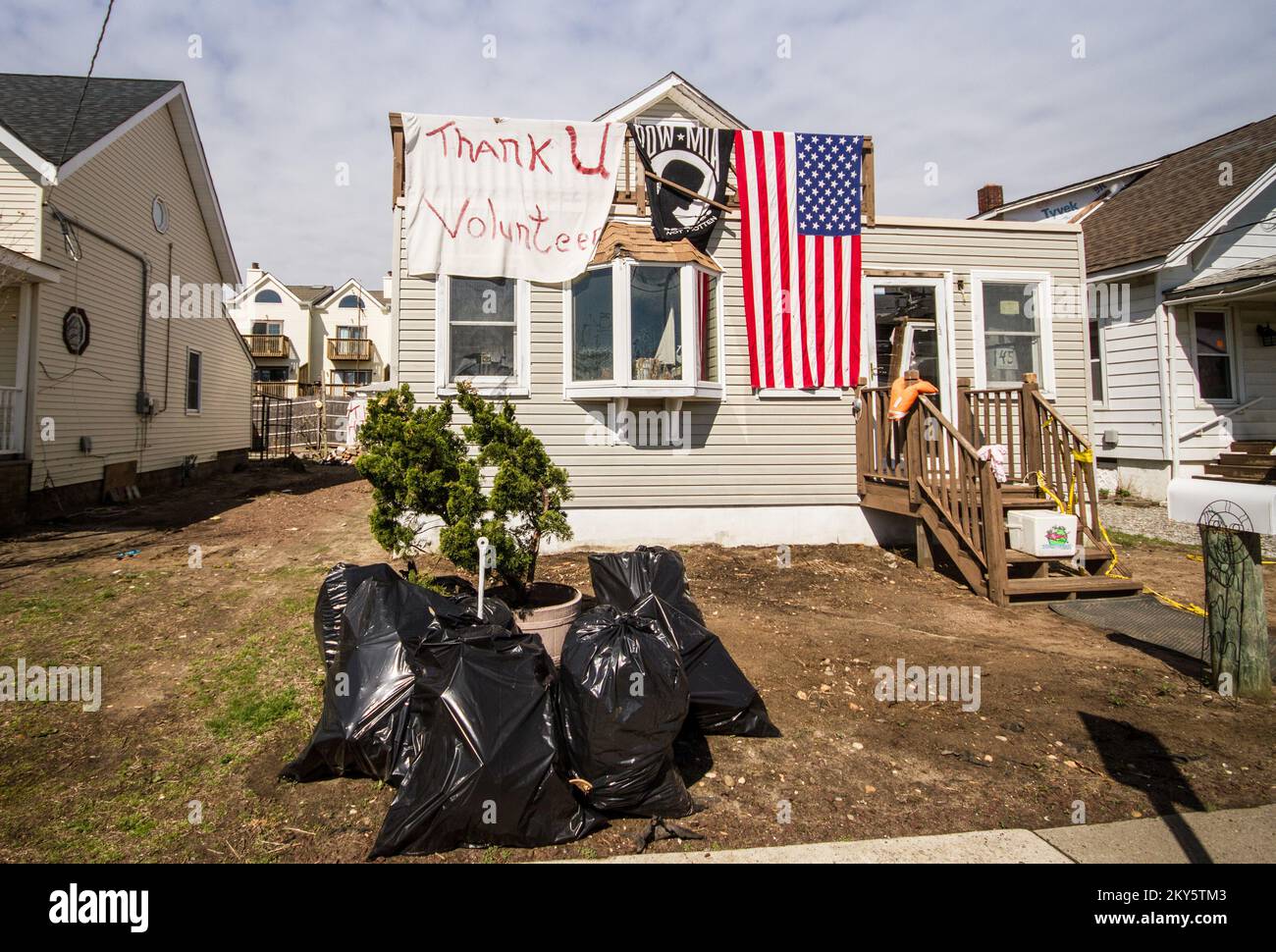 Thank volunteers hi-res stock photography and images - Alamy