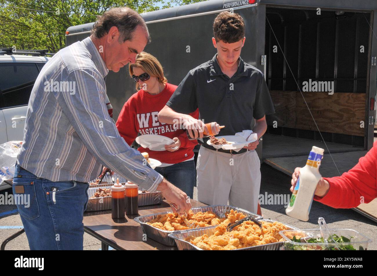 Special dinner offers return to routine for Texas survivors.. Photographs Relating to Disasters ...