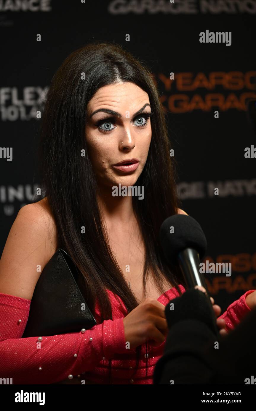 Emma myers hi-res stock photography and images - Alamy