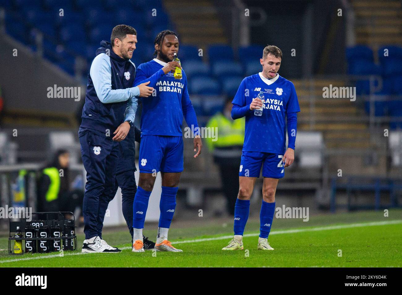 Mark hudson cardiff hi-res stock photography and images - Alamy