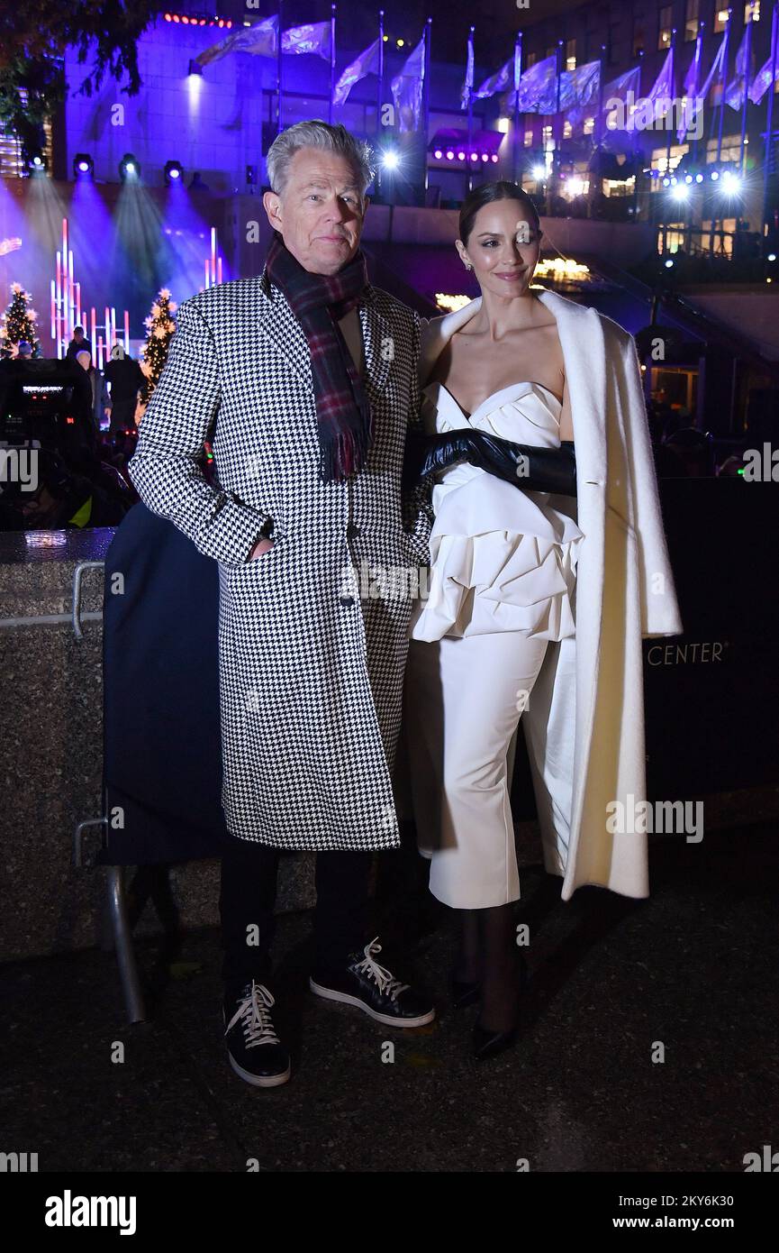 (L-R) David Foster and Katherine McPhee attend the 90th annual ...