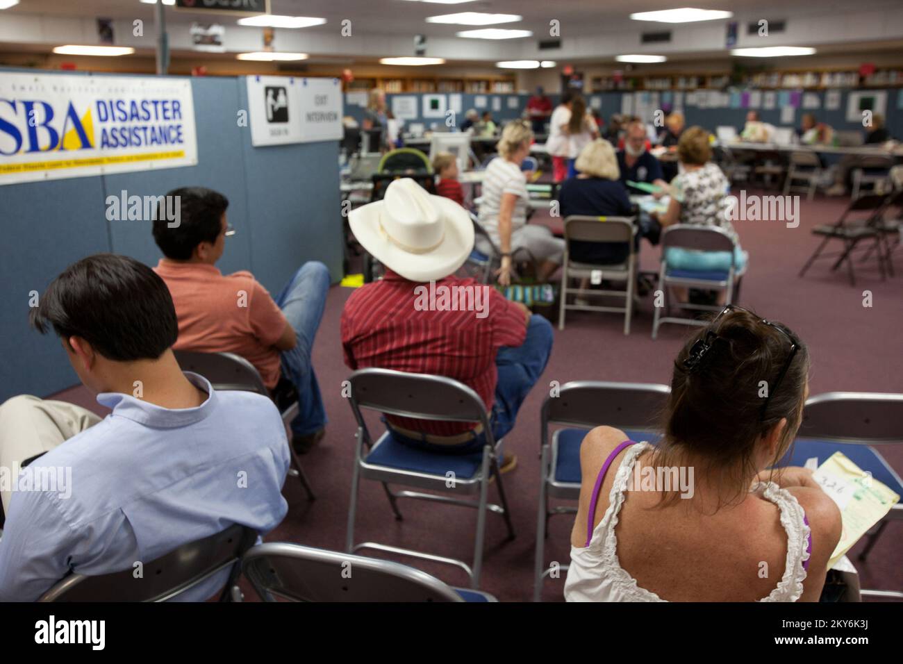 Fema disaster center tornado sba hi-res stock photography and images ...