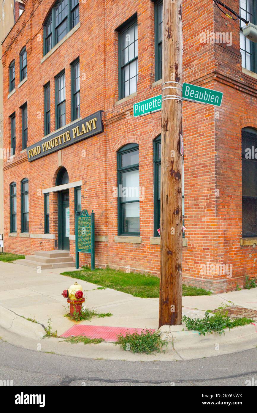 Ford Piquette Plant at 461 Piquette Ave on the corner of Beaubien ...