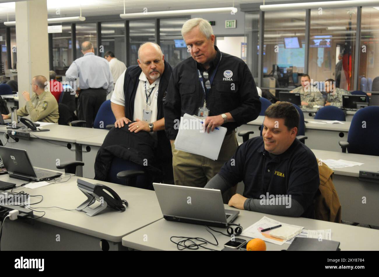 State emergency operations center hi-res stock photography and images ...